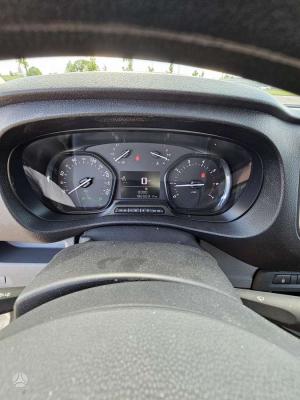 Balts Opel Vivaro 2020 Šauļi, ar dzinēja tilpumu 2.00 L un nobraukumu 186 tūkst. km par 18900 €, foto 14 vietnē AUTOMOTO.COM.LV
