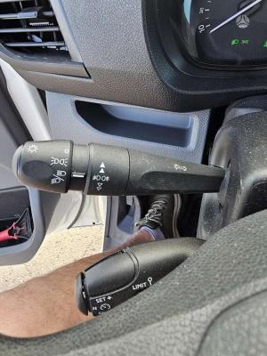 Balts Opel Vivaro 2020 Šauļi, ar dzinēja tilpumu 2.00 L un nobraukumu 186 tūkst. km par 18900 €, foto 15 vietnē AUTOMOTO.COM.LV