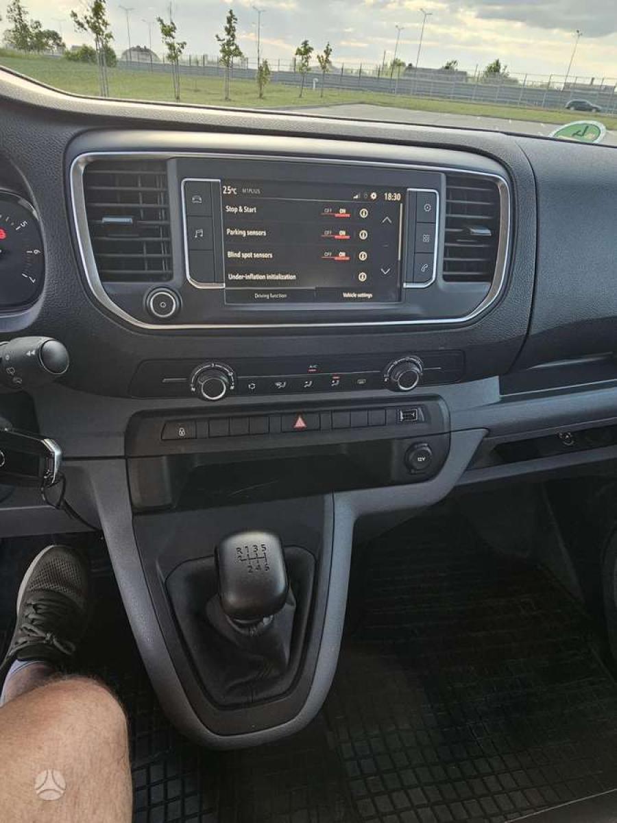 Balts Opel Vivaro 2020 Šauļi, ar dzinēja tilpumu 2.00 L un nobraukumu 186 tūkst. km par 18900 €, foto 16 vietnē AUTOMOTO.COM.LV