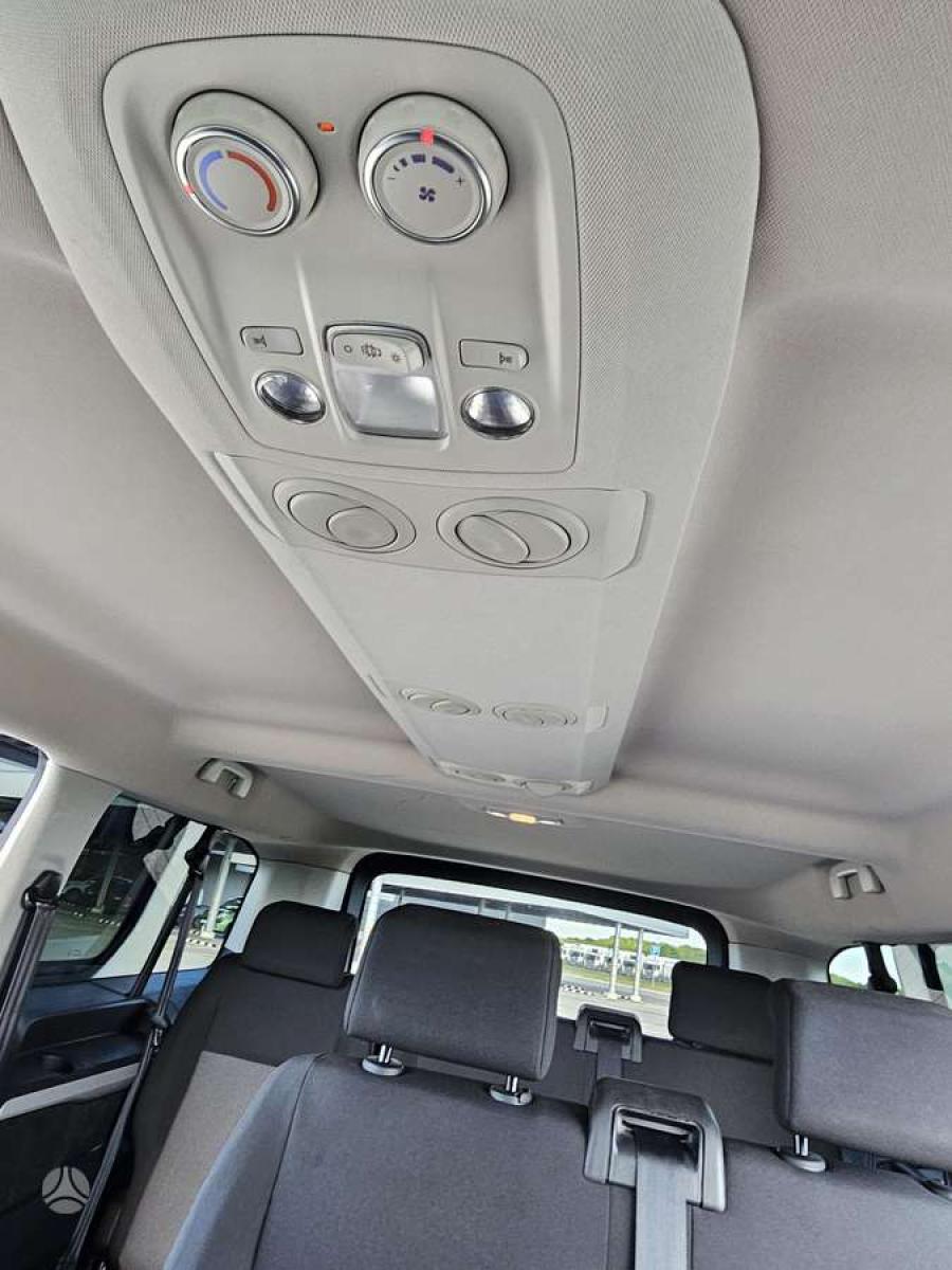 Balts Opel Vivaro 2020 Šauļi, ar dzinēja tilpumu 2.00 L un nobraukumu 186 tūkst. km par 18900 €, foto 17 vietnē AUTOMOTO.COM.LV