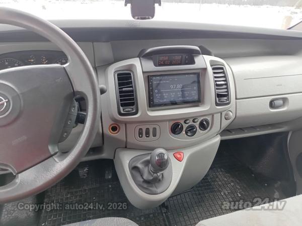 White Opel Vivaro 2005 in Tallinn, with an engine capacity of 1.90 L and mileage of 338 thousand km for 4000 €, photo 8 on AUTOMOTO.COM.LV
