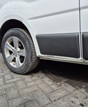 Balts Opel Vivaro 2006 Kuldīga, ar dzinēja tilpumu 2.50 L un nobraukumu 340 tūkst. km par 5500 €, foto 13 vietnē AUTOMOTO.COM.LV