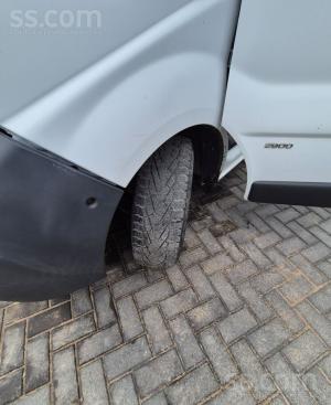 Balts Opel Vivaro 2006 Kuldīga, ar dzinēja tilpumu 2.50 L un nobraukumu 340 tūkst. km par 5500 €, foto 15 vietnē AUTOMOTO.COM.LV
