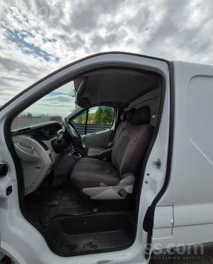 Balts Opel Vivaro 2006 Kuldīga, ar dzinēja tilpumu 2.50 L un nobraukumu 340 tūkst. km par 5500 €, foto 16 vietnē AUTOMOTO.COM.LV