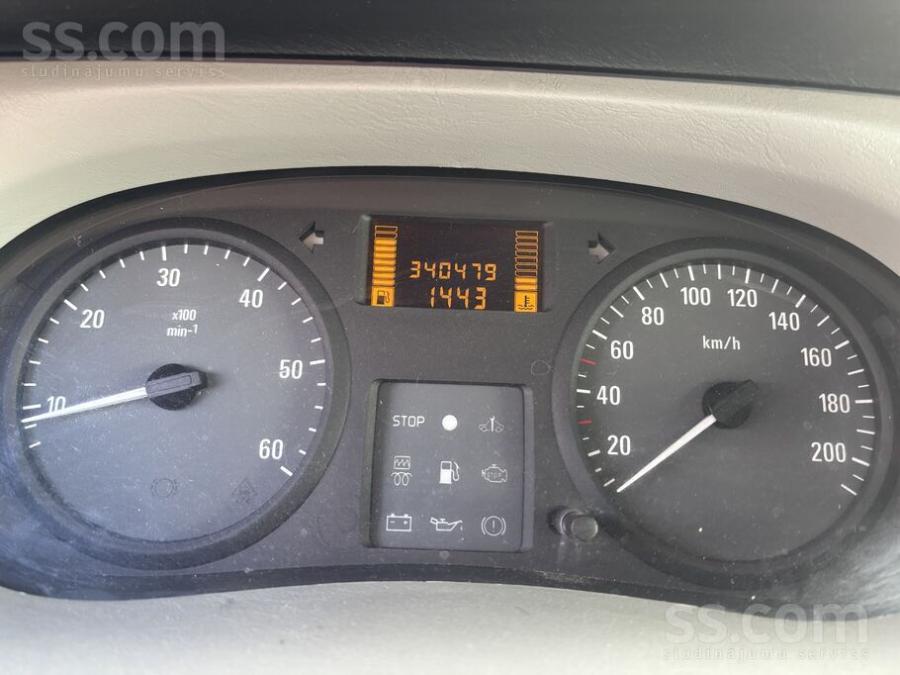 Balts Opel Vivaro 2006 Kuldīga, ar dzinēja tilpumu 2.50 L un nobraukumu 340 tūkst. km par 5500 €, foto 18 vietnē AUTOMOTO.COM.LV
