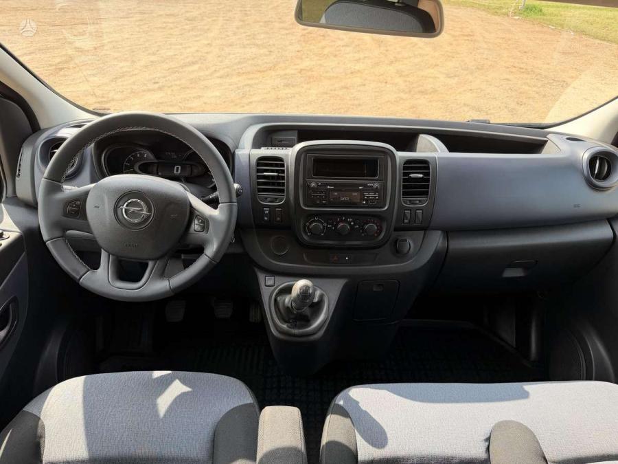 Balts Opel Vivaro 2016 Tartu, ar dzinēja tilpumu 1.60 L un nobraukumu 274 tūkst. km par 8000 €, foto 8 vietnē AUTOMOTO.COM.LV