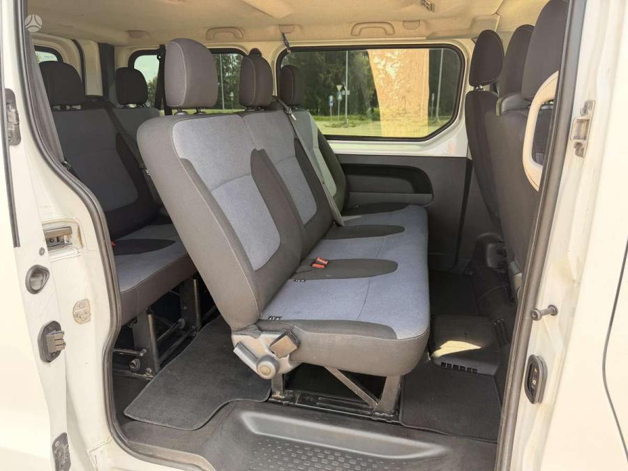 Balts Opel Vivaro 2016 Tartu, ar dzinēja tilpumu 1.60 L un nobraukumu 274 tūkst. km par 8000 €, foto 12 vietnē AUTOMOTO.COM.LV