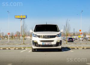 White Opel Vivaro 2019 in Riga, with an engine capacity of 1.50 L and mileage of 298 thousand km for 8990 €, photo 4 on AUTOMOTO.COM.LV