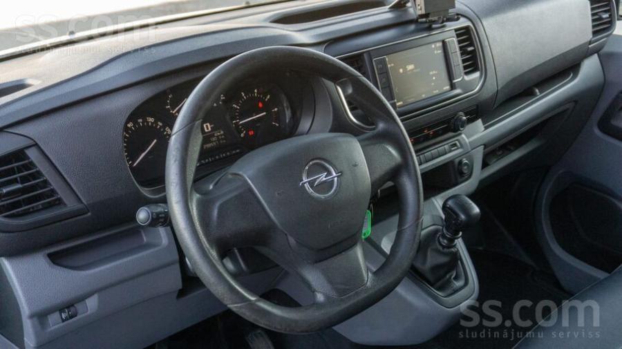 White Opel Vivaro 2019 in Riga, with an engine capacity of 1.50 L and mileage of 298 thousand km for 8990 €, photo 13 on AUTOMOTO.COM.LV