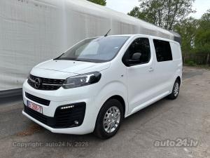 White Opel Vivaro 2022 in Ogre, with an engine capacity of 2.00 L and mileage of 132 thousand km for 15900 €, photo 4 on AUTOMOTO.COM.LV