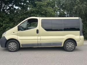 Yellow Opel Vivaro 2004 in Salcininkai, with an engine capacity of 2.50 L and mileage of 0 thousand km for 2650 €, photo 7 on AUTOMOTO.COM.LV