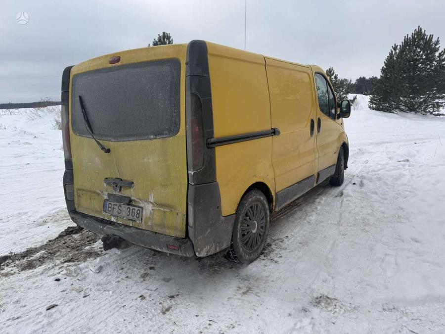 Dzeltens Opel Vivaro 2006 Viļņa, ar dzinēja tilpumu 1.90 L un nobraukumu 216 tūkst. km par 2000 €, foto 3 vietnē AUTOMOTO.COM.LV