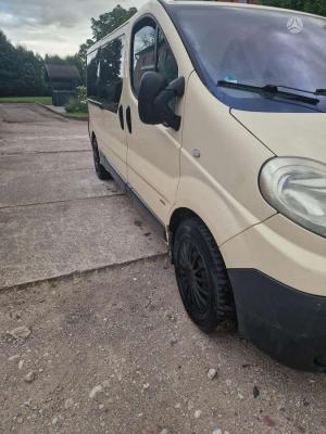 Yellow Opel Vivaro 2008 in Radviliskis, with an engine capacity of 2.00 L and mileage of 480 thousand km for 1700 €, photo 9 on AUTOMOTO.COM.LV