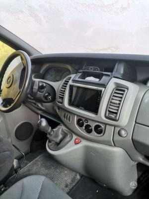 Yellow Opel Vivaro 2008 in Radviliskis, with an engine capacity of 2.00 L and mileage of 480 thousand km for 1700 €, photo 12 on AUTOMOTO.COM.LV