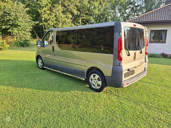 Yellow Opel Vivaro 2010 in Silute, with an engine capacity of 2.00 L and mileage of 249 thousand km for 6300 €, photo 2 on AUTOMOTO.COM.LV