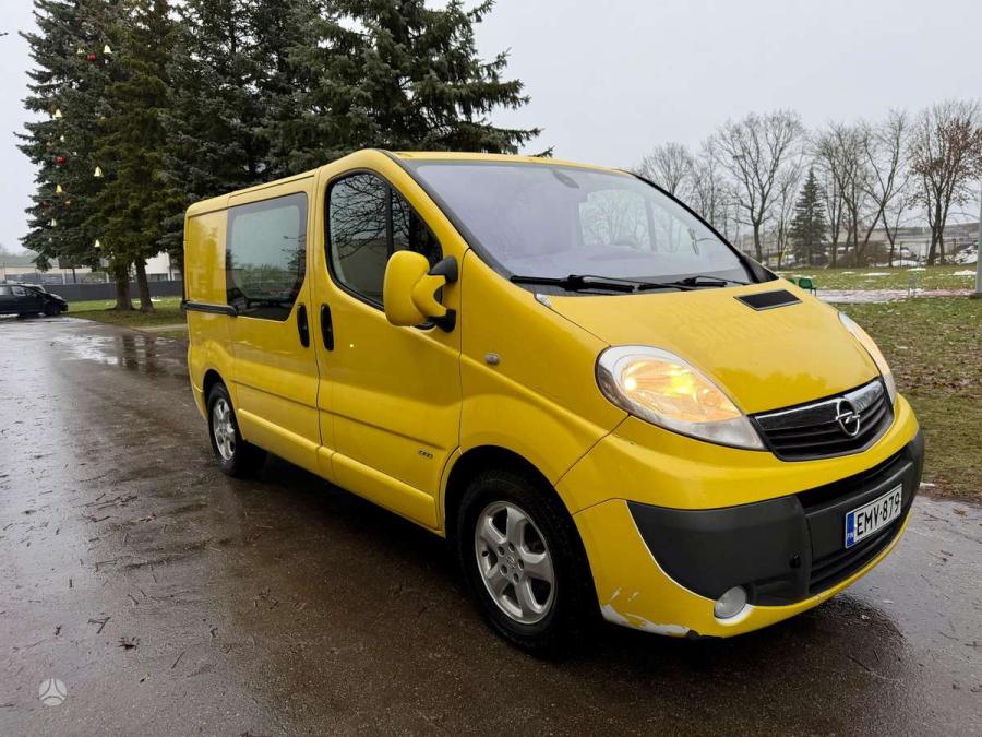 Yellow Opel Vivaro 2014 in Kaunas, with an engine capacity of 2.00 L and mileage of 221 thousand km for 6400 €, photo 1 on AUTOMOTO.COM.LV