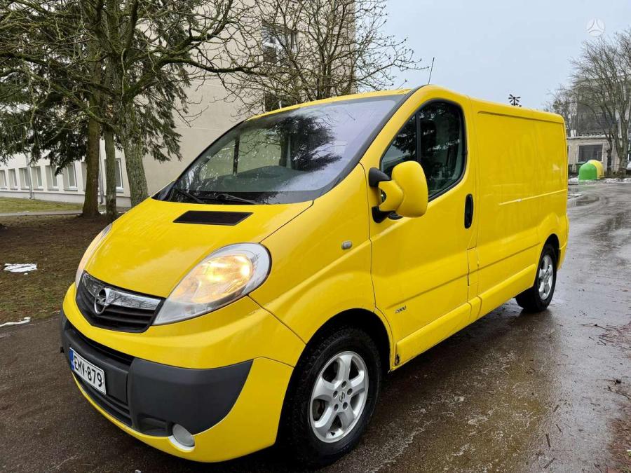 Yellow Opel Vivaro 2014 in Kaunas, with an engine capacity of 2.00 L and mileage of 221 thousand km for 6400 €, photo 2 on AUTOMOTO.COM.LV