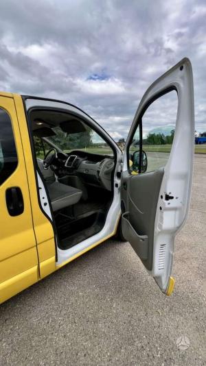 Dzeltens Opel Vivaro 2014 Kauņa, ar dzinēja tilpumu 2.00 L un nobraukumu 220 tūkst. km par 5900 €, foto 13 vietnē AUTOMOTO.COM.LV