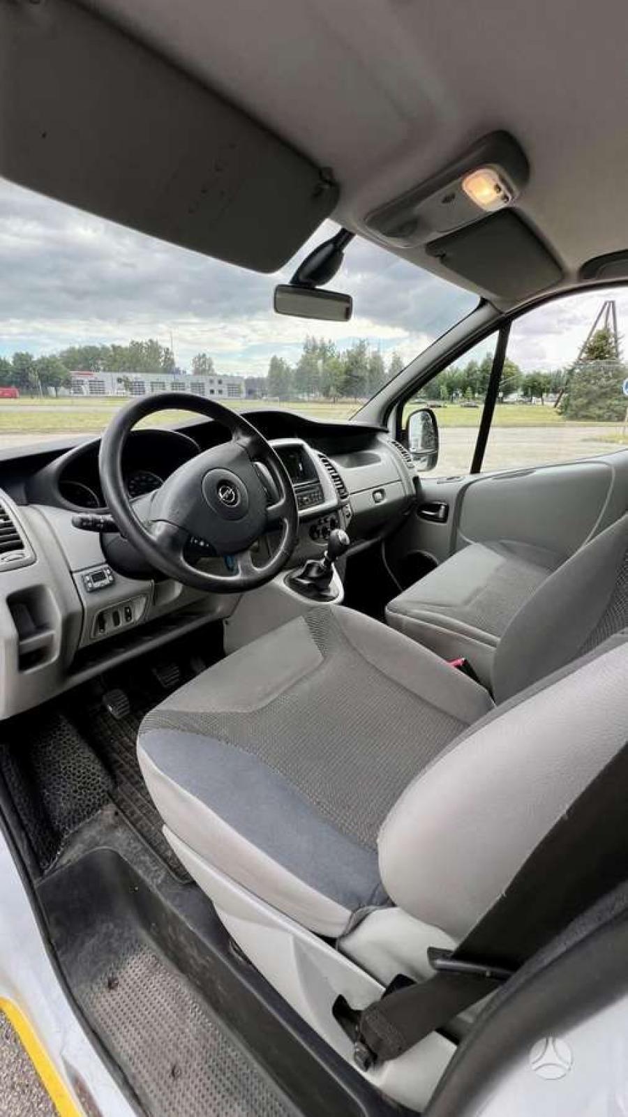 Dzeltens Opel Vivaro 2014 Kauņa, ar dzinēja tilpumu 2.00 L un nobraukumu 220 tūkst. km par 5900 €, foto 14 vietnē AUTOMOTO.COM.LV