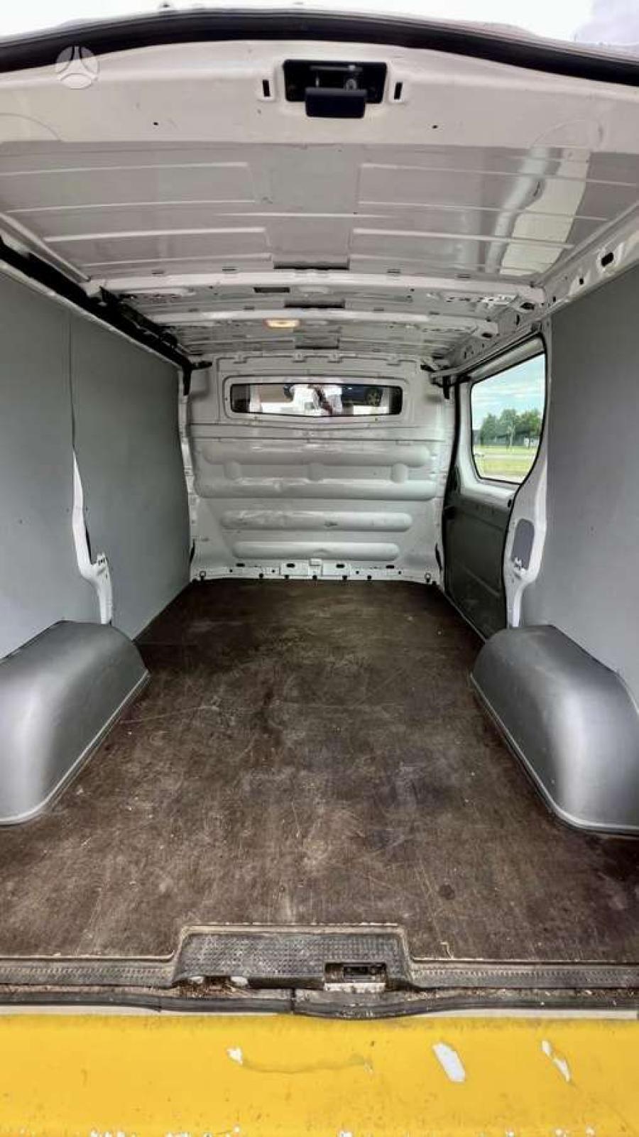 Dzeltens Opel Vivaro 2014 Kauņa, ar dzinēja tilpumu 2.00 L un nobraukumu 220 tūkst. km par 5900 €, foto 17 vietnē AUTOMOTO.COM.LV