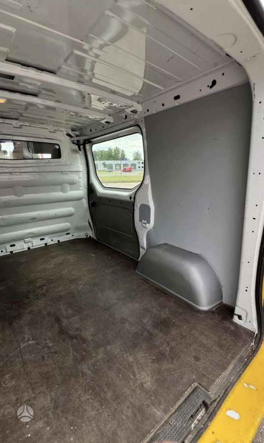 Dzeltens Opel Vivaro 2014 Kauņa, ar dzinēja tilpumu 2.00 L un nobraukumu 220 tūkst. km par 5900 €, foto 19 vietnē AUTOMOTO.COM.LV