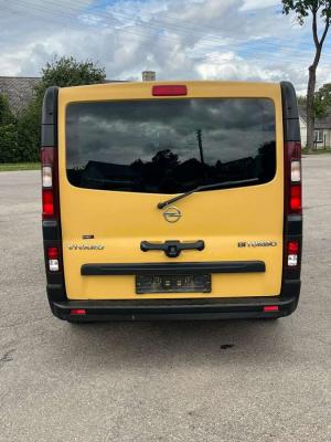 Yellow Opel Vivaro 2018 in Skaudvile, with an engine capacity of 1.60 L and mileage of 173 thousand km for 12500 €, photo 7 on AUTOMOTO.COM.LV