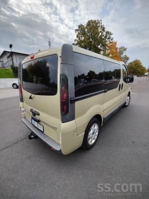 Dzeltens Opel Vivaro 2005 Liepāja, ar dzinēja tilpumu 2.50 L un nobraukumu 407 tūkst. km par 4200 €, foto 3 vietnē AUTOMOTO.COM.LV