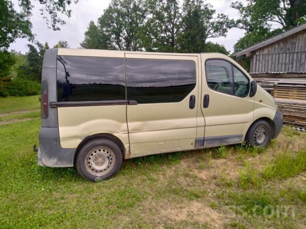 Dzeltens Opel Vivaro 2006 Valmiera, ar dzinēja tilpumu 2.50 L un nobraukumu 650 tūkst. km par 1000 €, foto 1 vietnē AUTOMOTO.COM.LV
