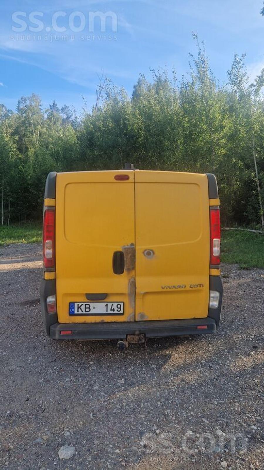 Yellow Opel Vivaro 2010 in Tukums, with an engine capacity of 2.50 L and mileage of 0 thousand km for 4800 €, photo 3 on AUTOMOTO.COM.LV