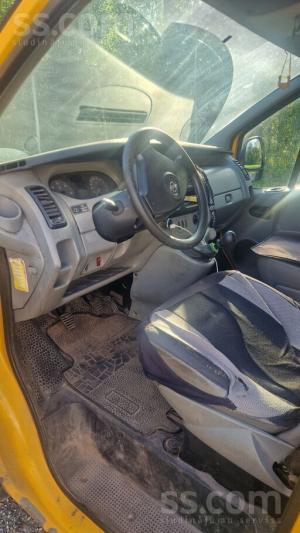 Dzeltens Opel Vivaro 2010 Tukums, ar dzinēja tilpumu 2.50 L un nobraukumu 0 tūkst. km par 4800 €, foto 8 vietnē AUTOMOTO.COM.LV