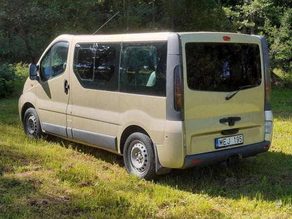 Yellow Opel Vivaro 2007 in Zarasai, with an engine capacity of 1.87 L and mileage of 336 thousand km for 5200 €, photo 2 on AUTOMOTO.COM.LV