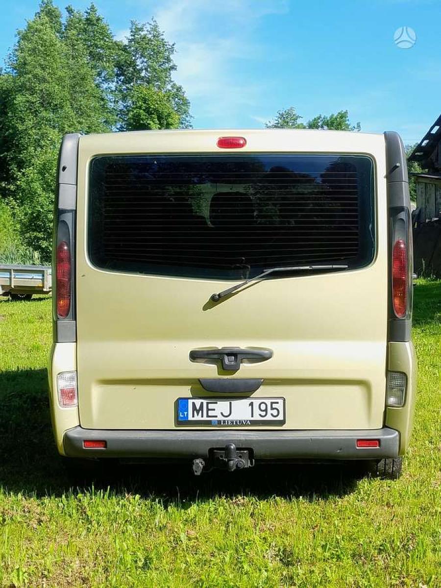 Yellow Opel Vivaro 2007 in Zarasai, with an engine capacity of 1.87 L and mileage of 336 thousand km for 5200 €, photo 12 on AUTOMOTO.COM.LV
