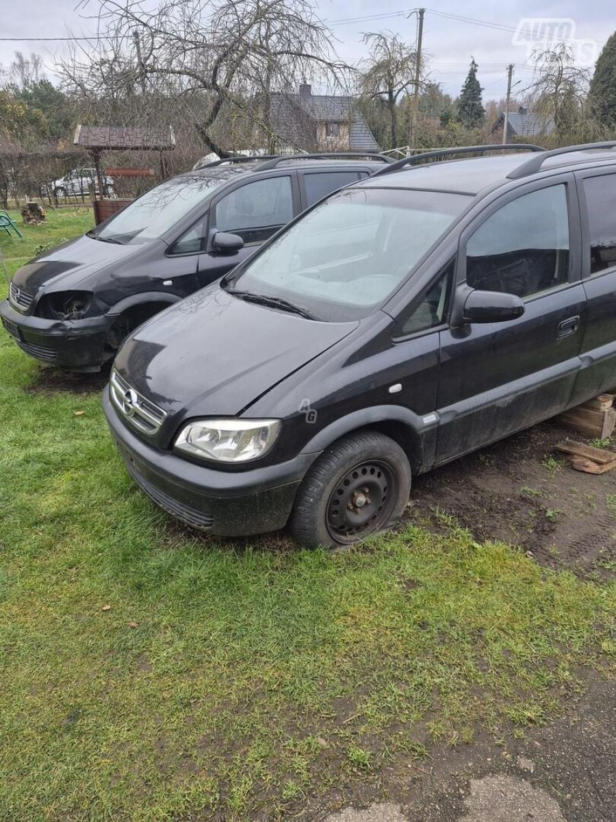 Black Opel Zafira 2004 in Kaunas, with an engine capacity of 2.00 L and mileage of 350 thousand km for 600 €, photo 1 on AUTOMOTO.COM.LV