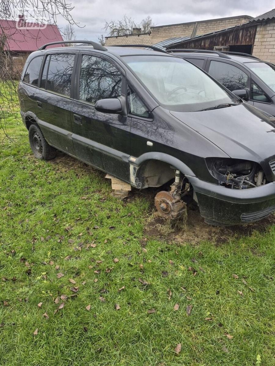 Black Opel Zafira 2004 in Kaunas, with an engine capacity of 2.00 L and mileage of 350 thousand km for 600 €, photo 2 on AUTOMOTO.COM.LV