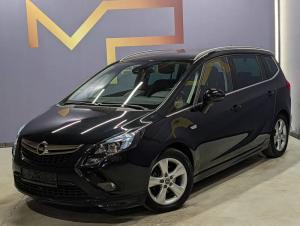 Black Opel Zafira 2013 in Jurmala, with an engine capacity of 1.60 L and mileage of 232 thousand km for 6950 €, photo 4 on AUTOMOTO.COM.LV