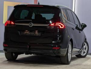 Black Opel Zafira 2013 in Jurmala, with an engine capacity of 1.60 L and mileage of 232 thousand km for 6950 €, photo 7 on AUTOMOTO.COM.LV
