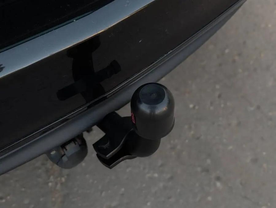 Black Opel Zafira 2013 in Jurmala, with an engine capacity of 1.60 L and mileage of 232 thousand km for 6950 €, photo 17 on AUTOMOTO.COM.LV
