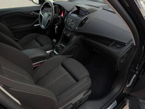 Black Opel Zafira 2013 in Jurmala, with an engine capacity of 1.60 L and mileage of 232 thousand km for 6950 €, photo 19 on AUTOMOTO.COM.LV