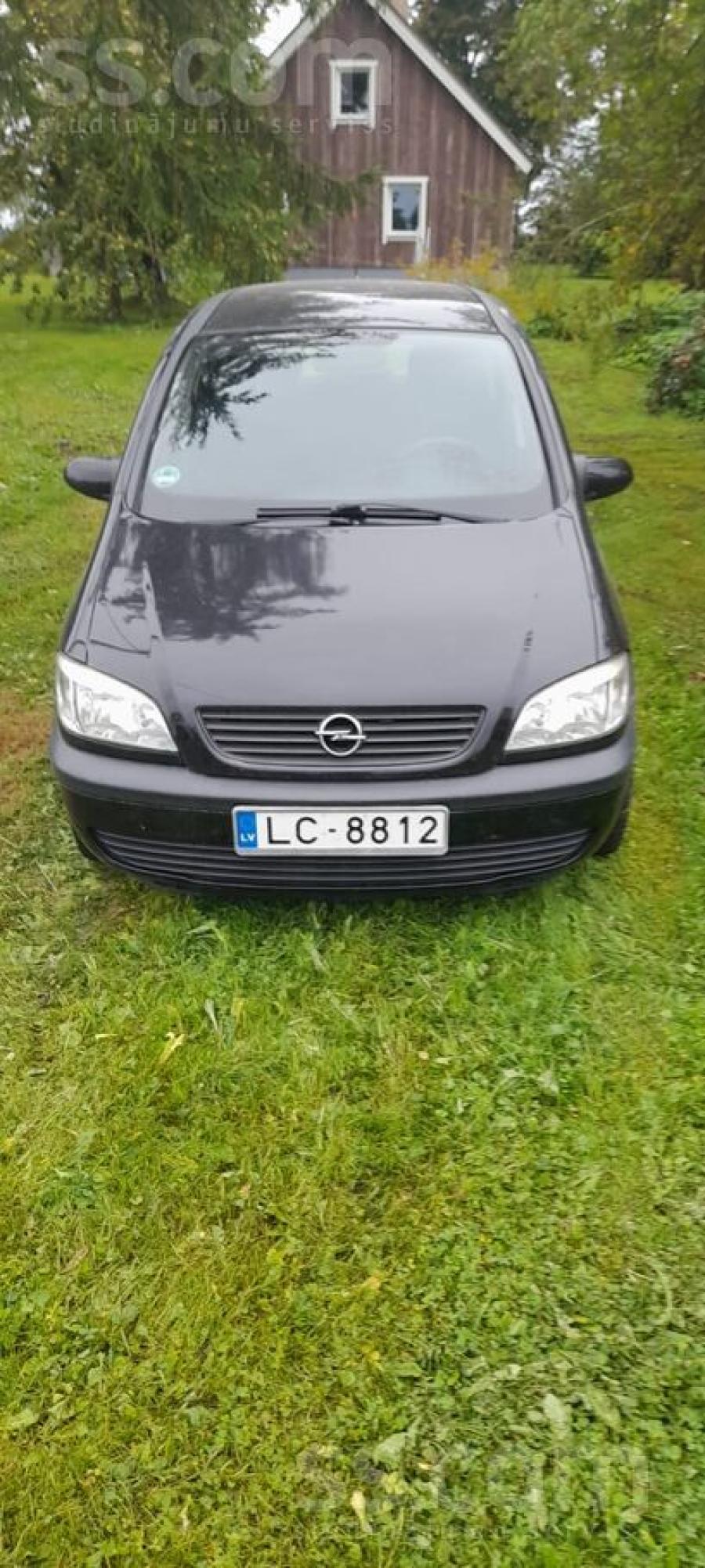 Black Opel Zafira 2002 in Riga, with an engine capacity of 1.80 L and mileage of 210 thousand km for 1700 €, photo 3 on AUTOMOTO.COM.LV