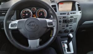 Black Opel Zafira 2008 in Riga, with an engine capacity of 1.90 L and mileage of 356 thousand km for 3700 €, photo 9 on AUTOMOTO.COM.LV