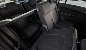 Black Opel Zafira 2008 in Riga, with an engine capacity of 1.90 L and mileage of 356 thousand km for 3700 €, photo 14 on AUTOMOTO.COM.LV
