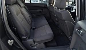 Black Opel Zafira 2008 in Riga, with an engine capacity of 1.90 L and mileage of 356 thousand km for 3700 €, photo 15 on AUTOMOTO.COM.LV