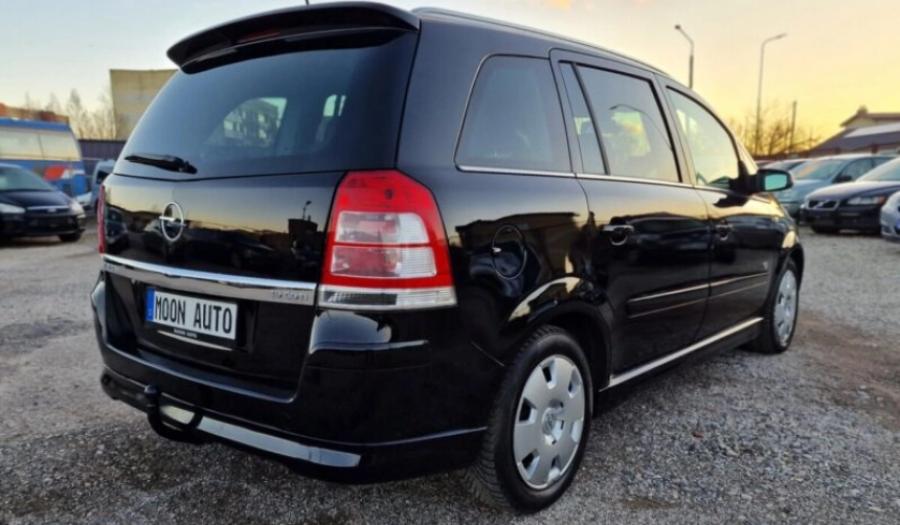 Black Opel Zafira 2008 in Riga, with an engine capacity of 1.90 L and mileage of 356 thousand km for 3700 €, photo 24 on AUTOMOTO.COM.LV