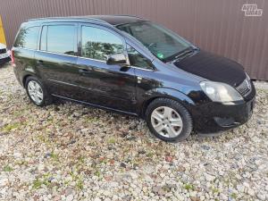 Melns Opel Zafira 2011 Kauņa, ar dzinēja tilpumu 1.90 L un nobraukumu 197 tūkst. km par 2000 €, foto  vietnē AUTOMOTO.COM.LV
