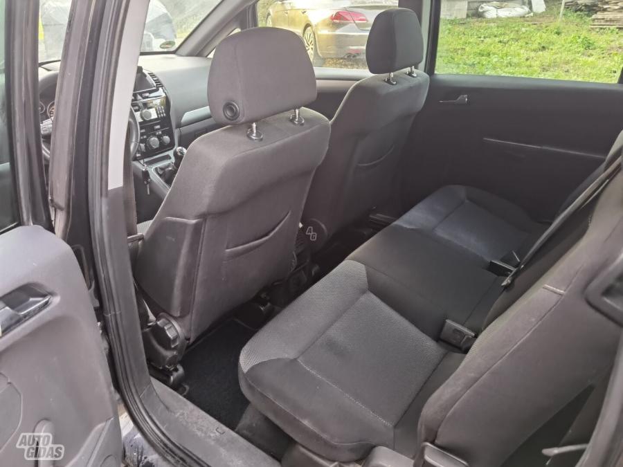 Melns Opel Zafira 2011 Kauņa, ar dzinēja tilpumu 1.90 L un nobraukumu 197 tūkst. km par 2000 €, foto 8 vietnē AUTOMOTO.COM.LV