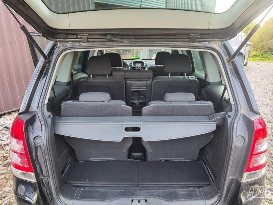 Melns Opel Zafira 2011 Kauņa, ar dzinēja tilpumu 1.90 L un nobraukumu 197 tūkst. km par 2000 €, foto 13 vietnē AUTOMOTO.COM.LV