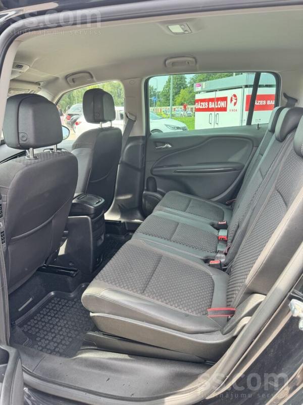 Melns Opel Zafira 2016 Rīga, ar dzinēja tilpumu 2.00 L un nobraukumu 320 tūkst. km par 6800 €, foto 7 vietnē AUTOMOTO.COM.LV