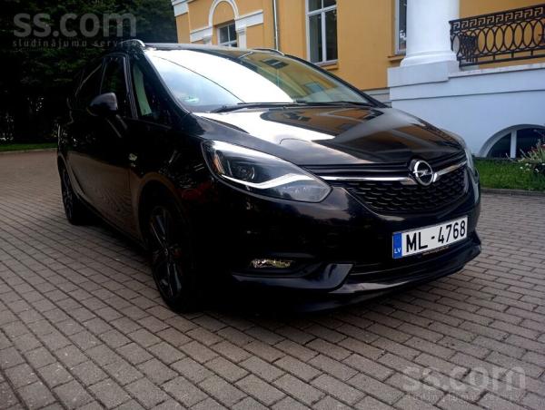 Melns Opel Zafira 2016 Liepāja, ar dzinēja tilpumu 2.00 L un nobraukumu 312 tūkst. km par 8500 €, foto 2 vietnē AUTOMOTO.COM.LV