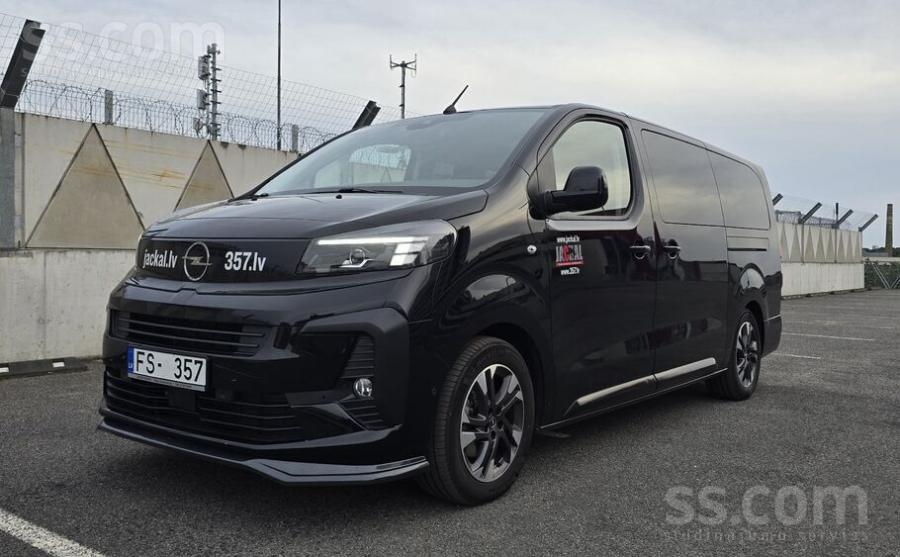 Melns Opel Zafira 2025 Rīga, ar dzinēja tilpumu 2.00 L un nobraukumu 10 tūkst. km par 47593 €, foto 1 vietnē AUTOMOTO.COM.LV