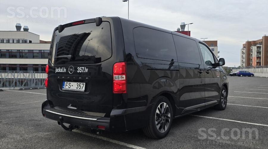Melns Opel Zafira 2025 Rīga, ar dzinēja tilpumu 2.00 L un nobraukumu 10 tūkst. km par 47593 €, foto 8 vietnē AUTOMOTO.COM.LV